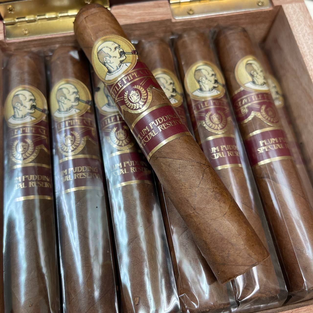 Seattle Pipe Club Plum Pudding Special Reserve Robusto – 70Cigars