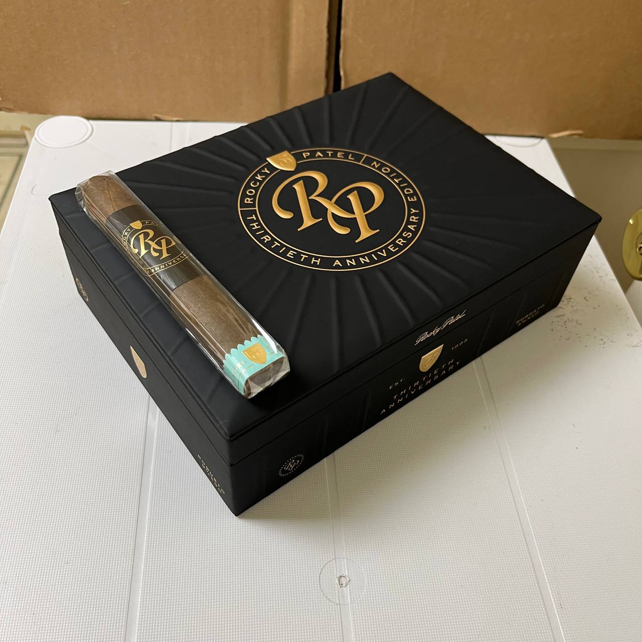 Rocky Patel 30th Anniversary Robusto – 70Cigars